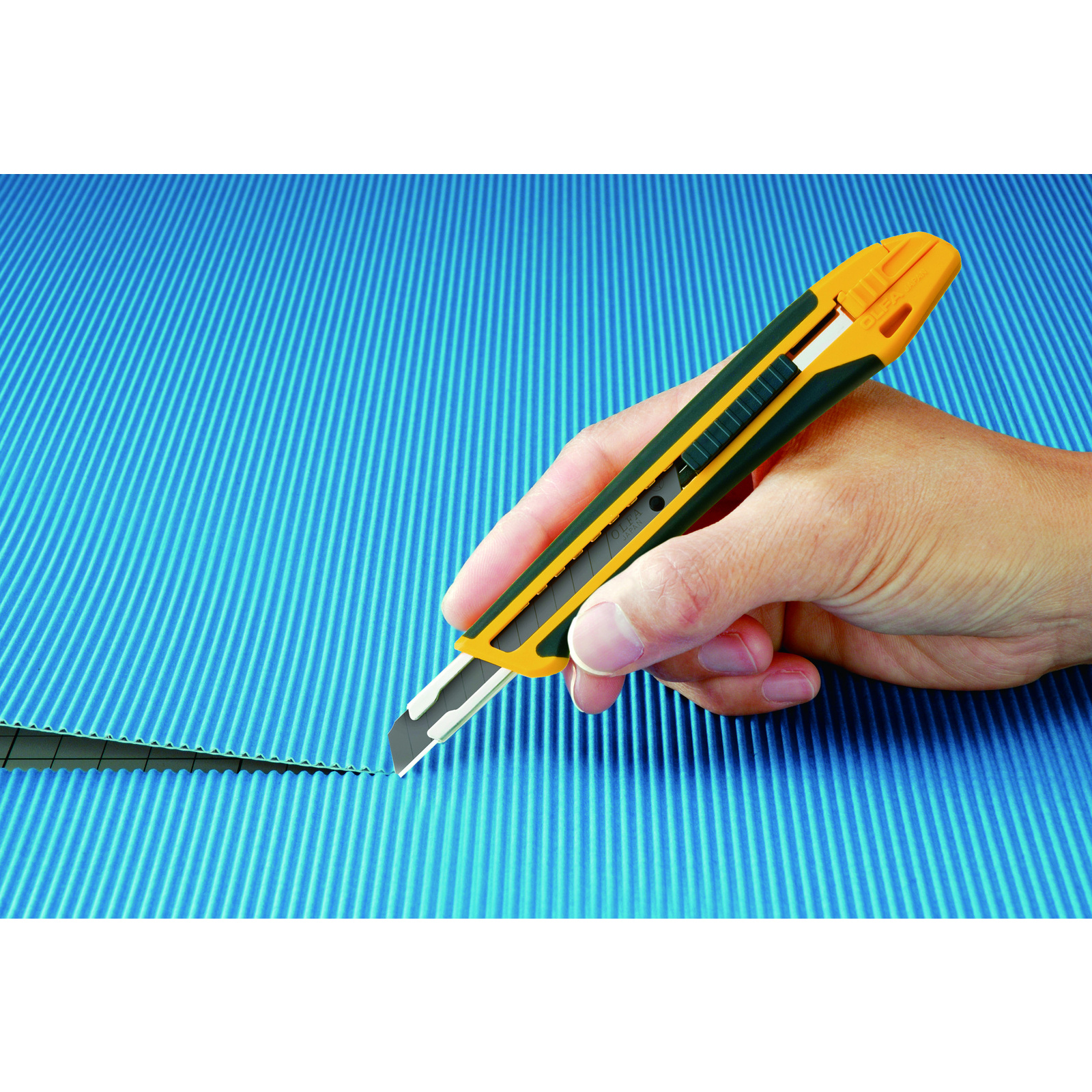 CUTTER OLFA XA-1 LAME NOIRE 9 MM K105161 - Galerie 64